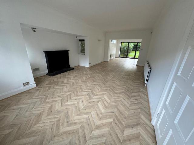 5 bedroom house to rent