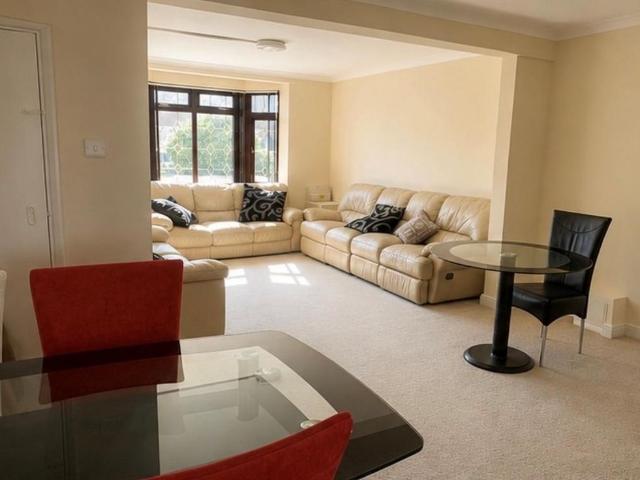 5 bedroom house to rent