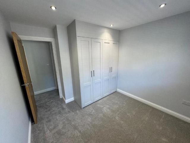 5 bedroom house to rent