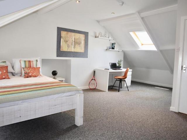5 bedroom house to rent