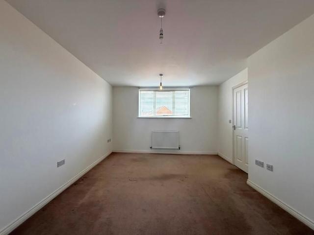 5 bedroom house to rent