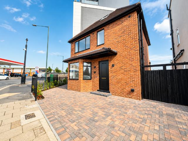 5 bedroom house to rent