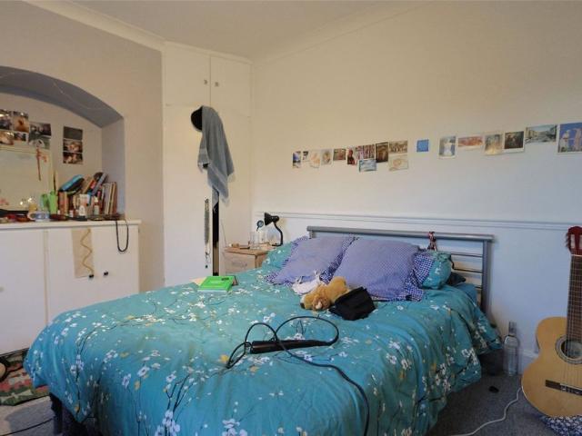 5 bedroom house to rent