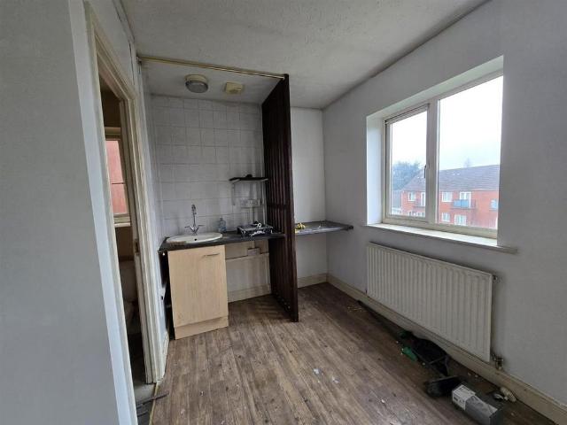 5 bedroom house to rent