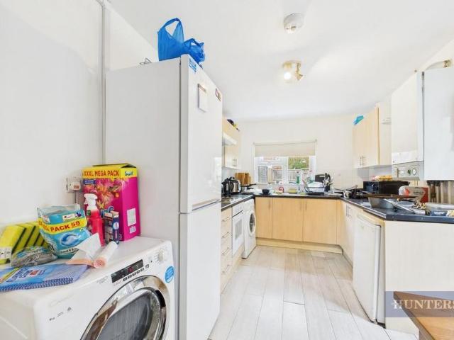 5 bedroom house to rent