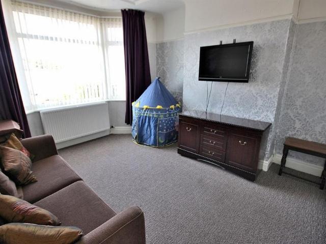 5 bedroom house to rent