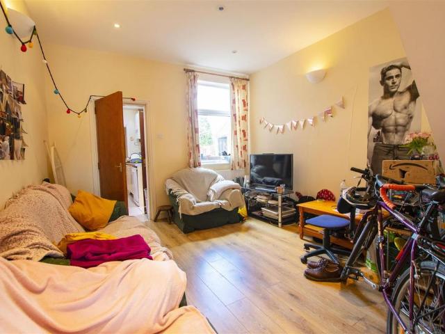 5 bedroom house to rent