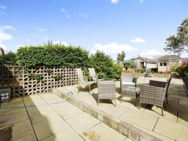 5 bedroom house to rent