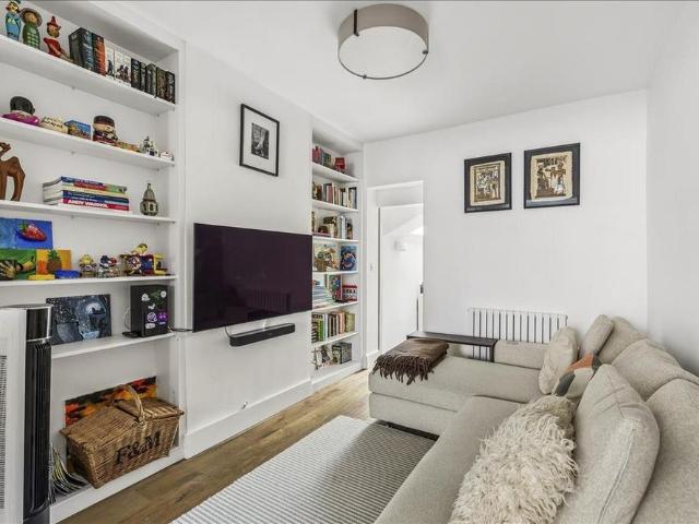 5 bedroom house to rent