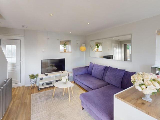 5 bedroom house to rent