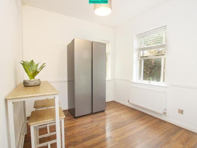 5 bedroom house to rent