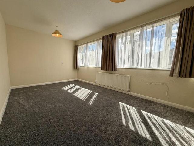 5 bedroom house to rent
