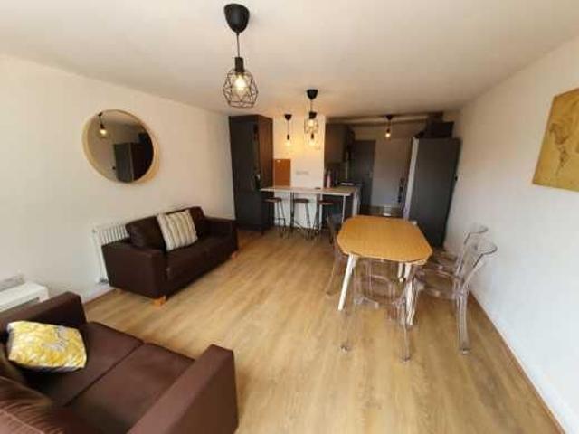 5 bedroom house to rent
