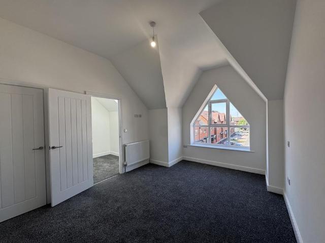 5 bedroom house to rent