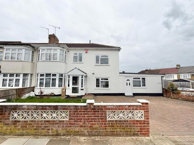 6 bedroom house to rent