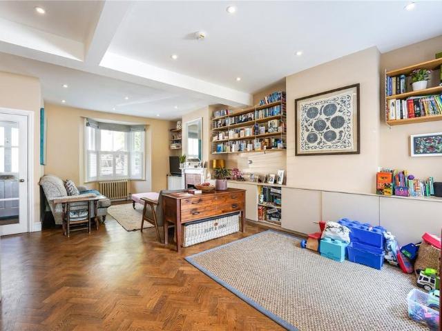 5 bedroom house to rent