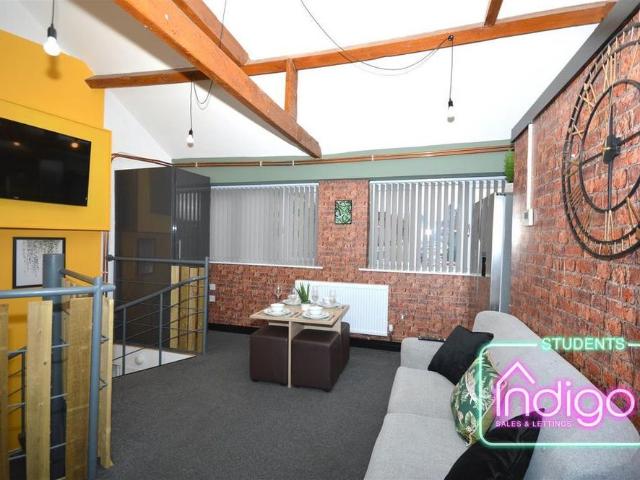 5 bedroom house to rent