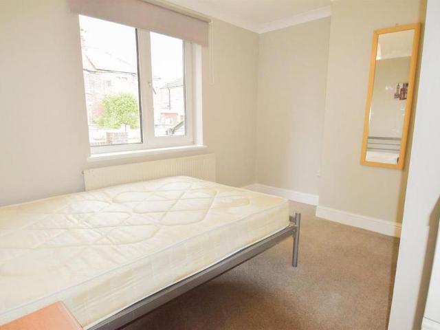 5 bedroom house to rent