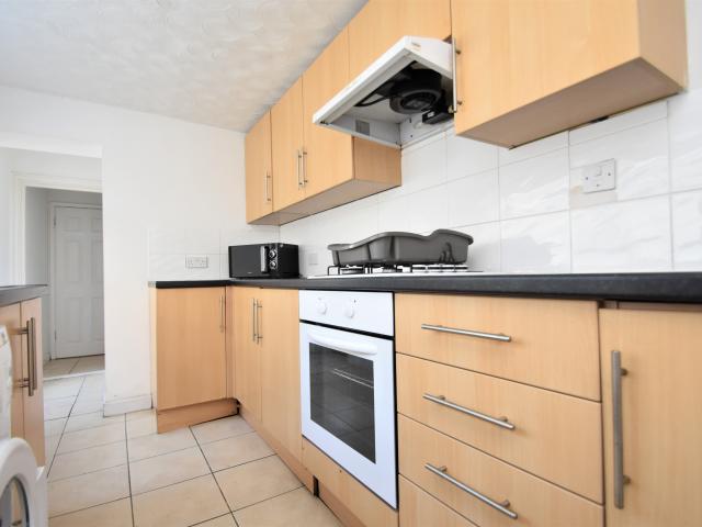 5 bedroom house to rent