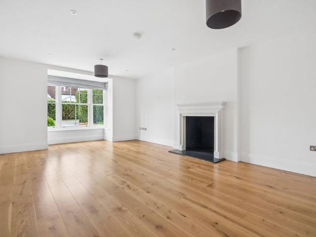 5 bedroom house to rent
