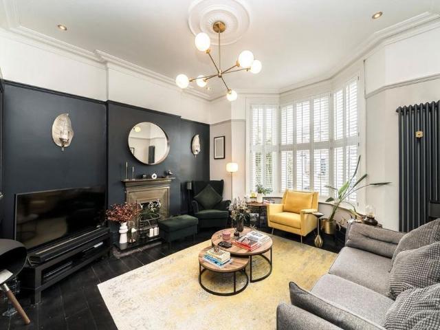 5 bedroom house to rent