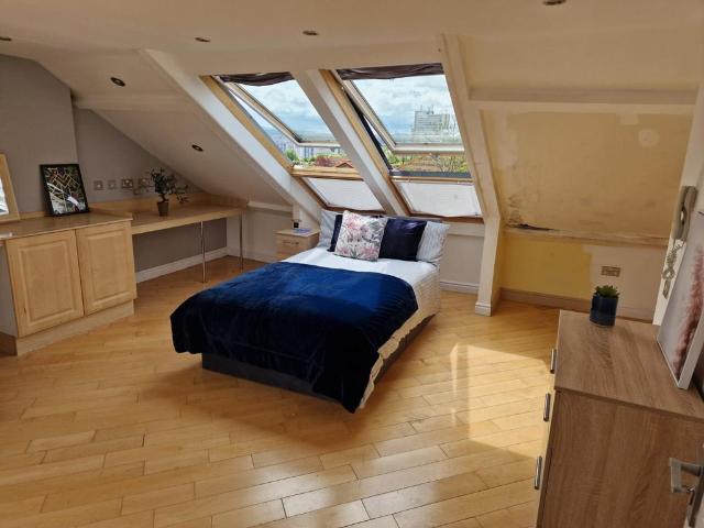 5 bedroom house to rent