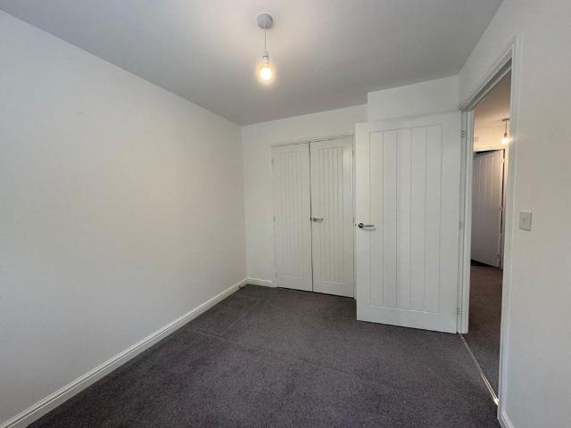 5 bedroom house to rent
