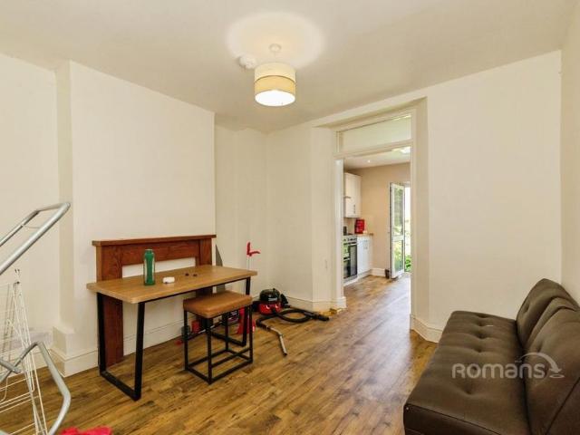 5 bedroom house to rent