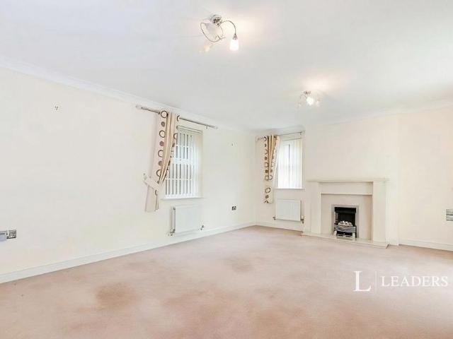 5 bedroom house to rent