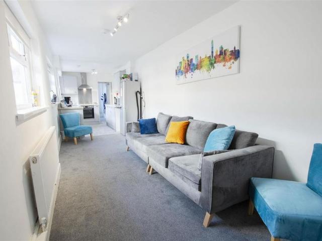 5 bedroom house to rent