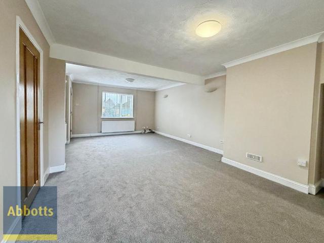 5 bedroom house to rent