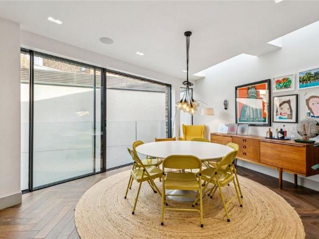 5 bedroom house to rent