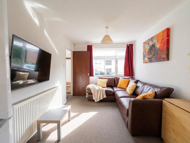 5 bedroom house to rent