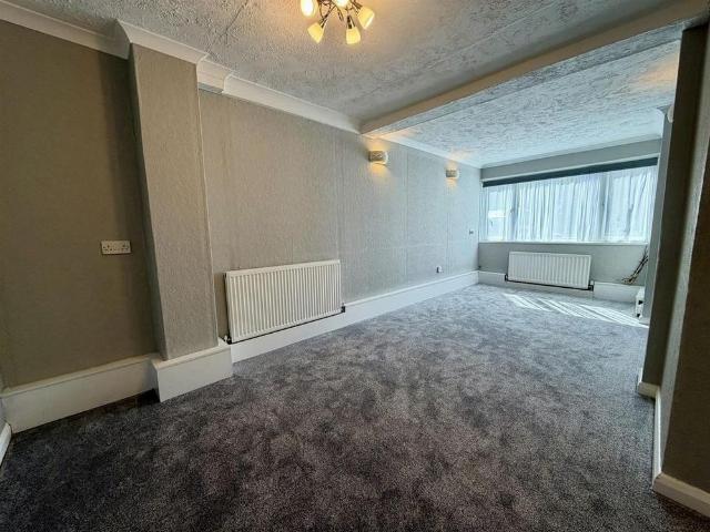5 bedroom house to rent