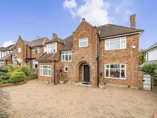 5 bedroom house to rent