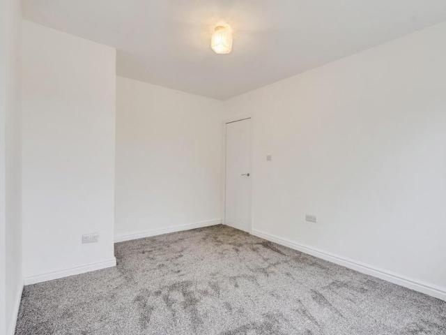 5 bedroom house to rent