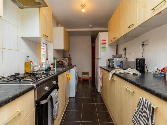 5 bedroom house to rent