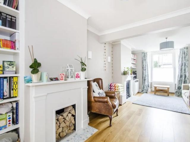 5 bedroom house to rent