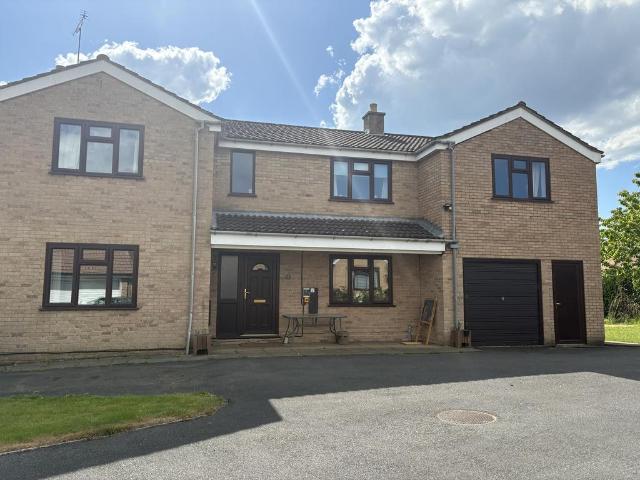 5 bedroom house to rent