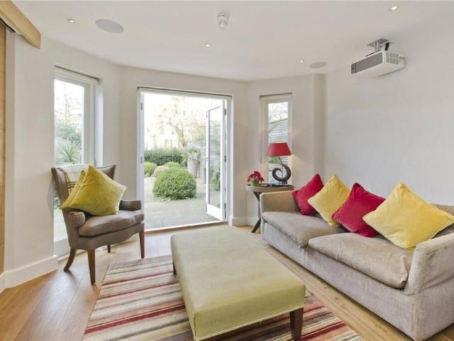 5 bedroom house to rent