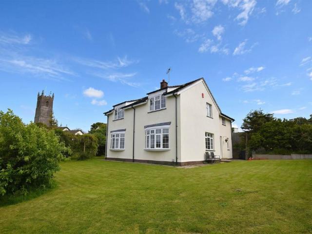 5 bedroom house to rent