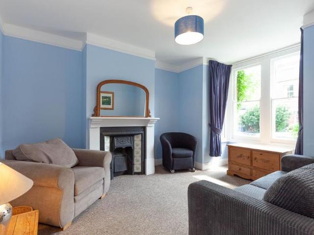 5 bedroom house to rent