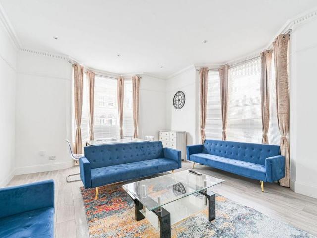 5 bedroom house to rent