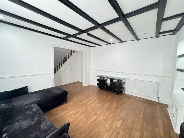 5 bedroom house to rent