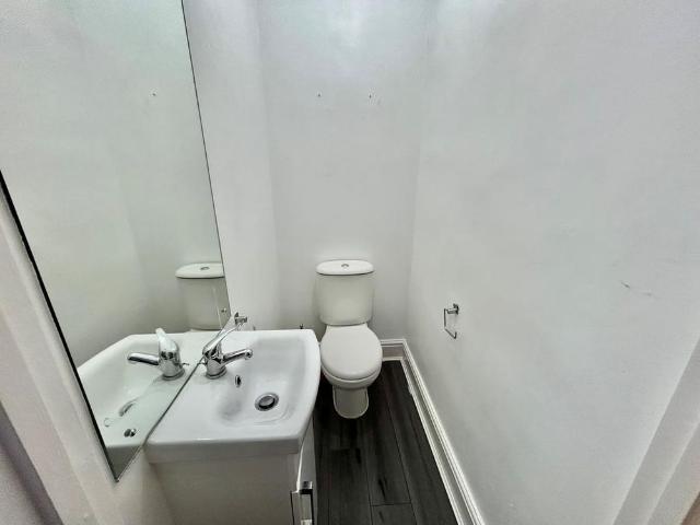 5 bedroom house to rent