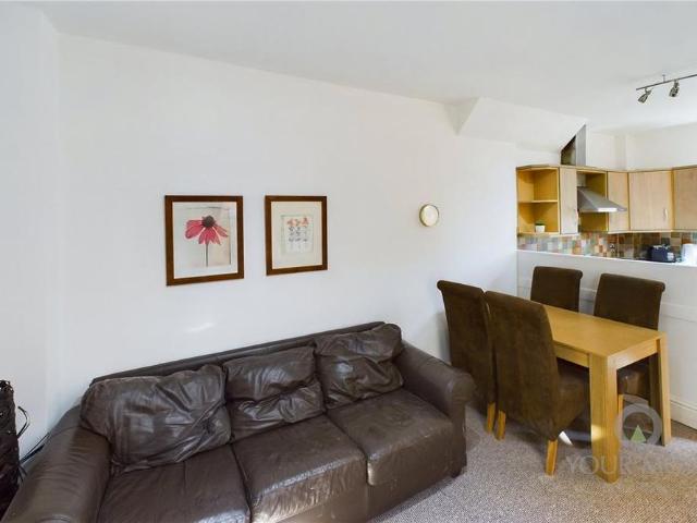 5 bedroom house to rent