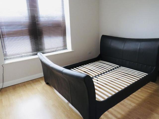 5 bedroom house to rent