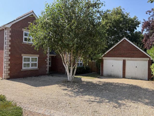 5 bedroom house to rent