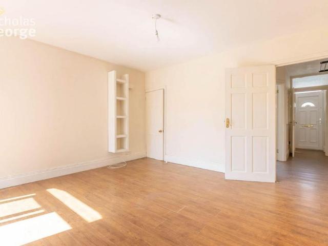 5 bedroom house to rent