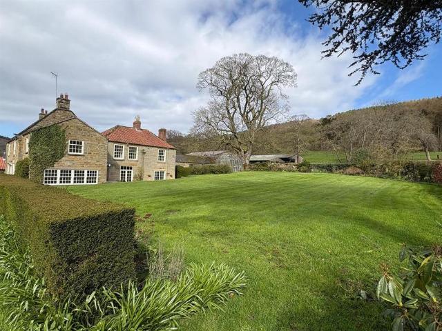 5 bedroom house to rent